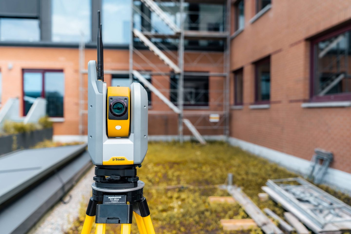 Construction Layout with Robotic Total Stations - BuildingPoint Canada